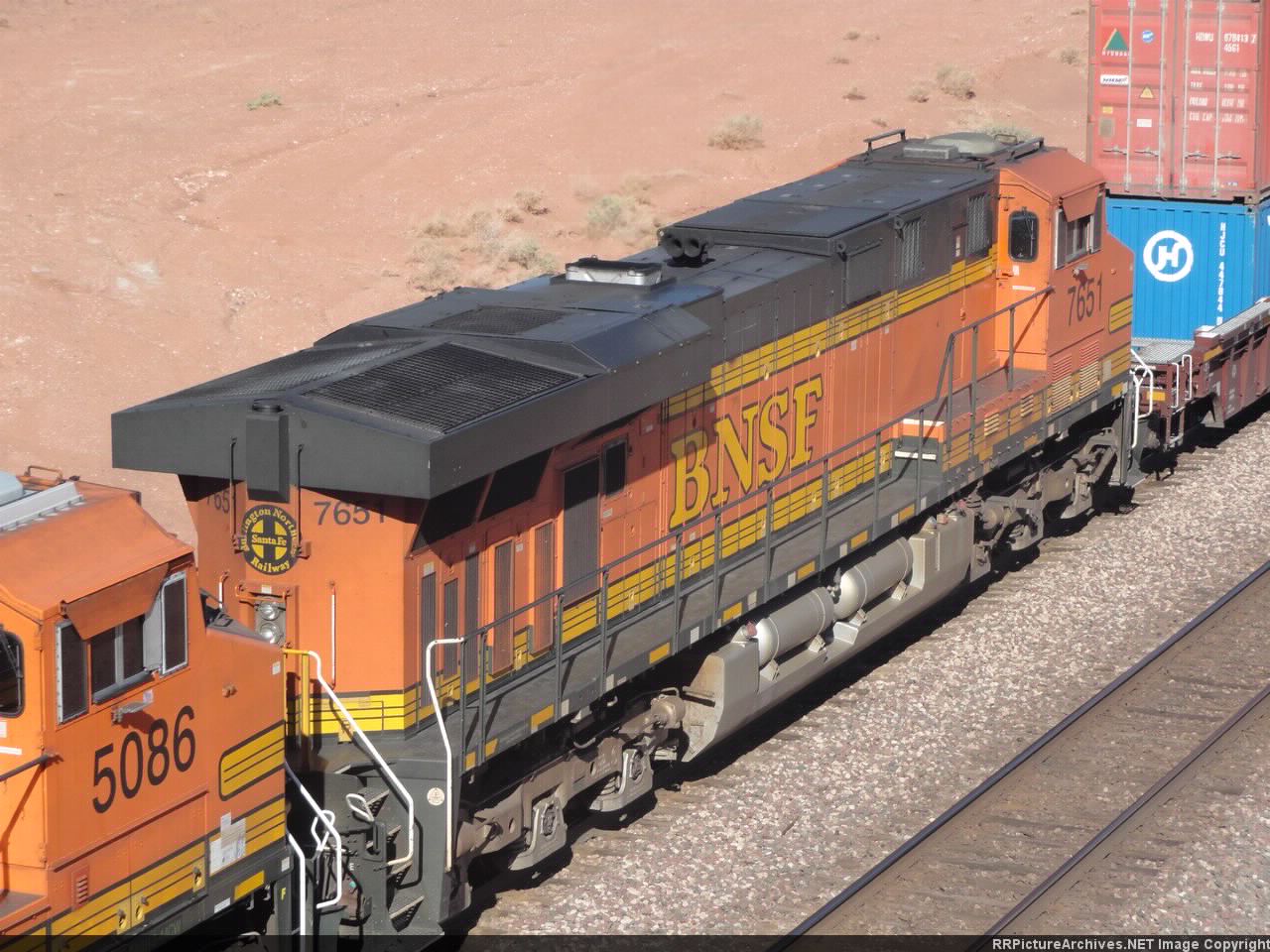 BNSF 7651